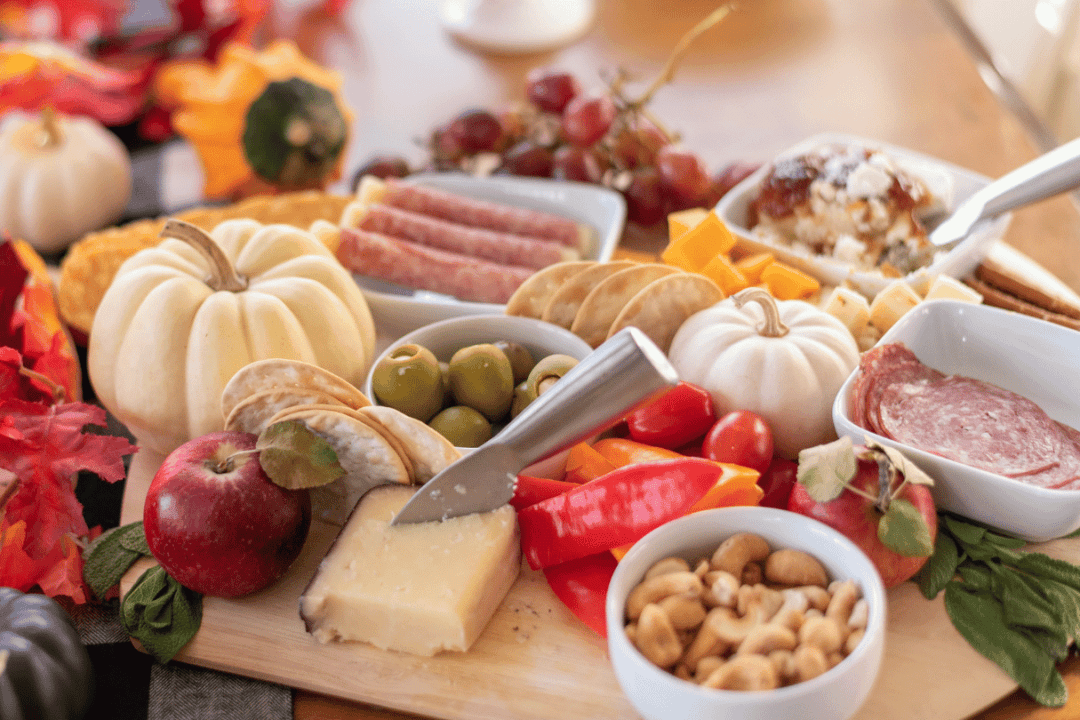 30 Festive Thanksgiving Charcuterie Board Ideas | Sprig & Spoon